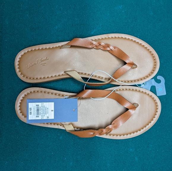 Universal Thread | Shoes | Universal Thread Brown Sandals | Poshmark